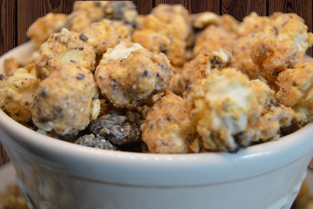 Cookies & Cream Gourmet Popcorn – BakedWright Gourmet